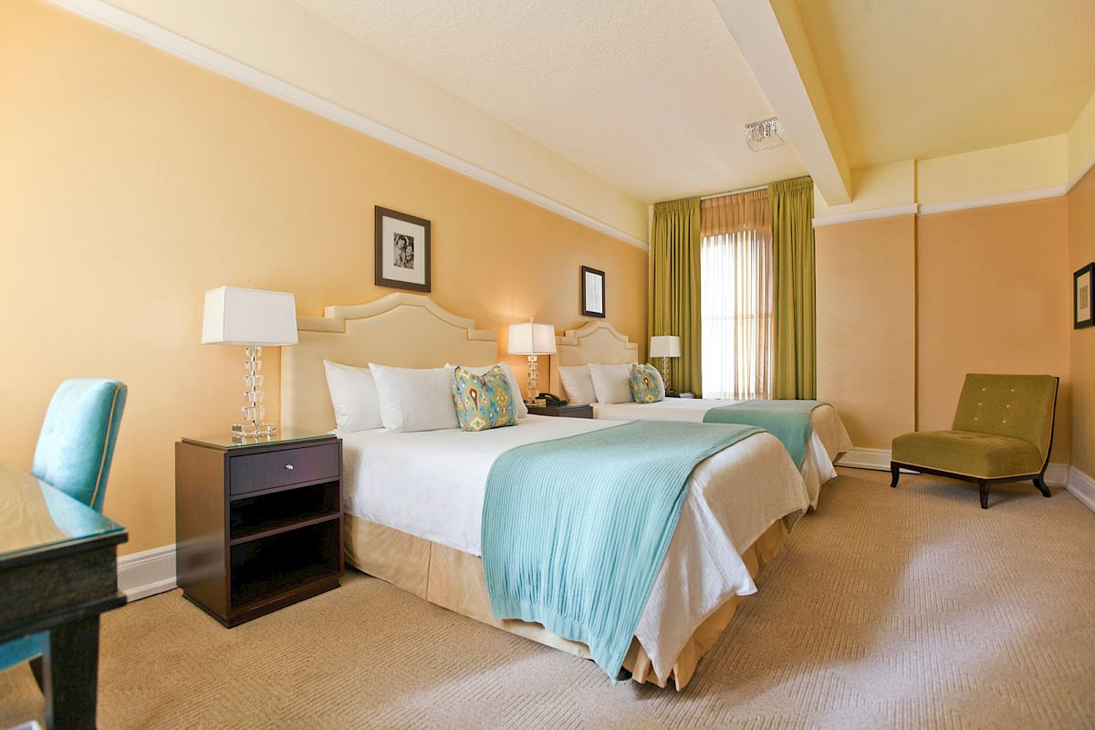 Accessible Rooms | Accessible Hotels In Portland | Hotel deLuxe